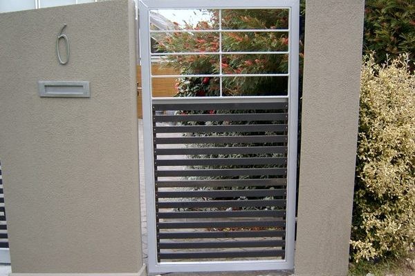 Timber Veneer Gates and Fences Wellington